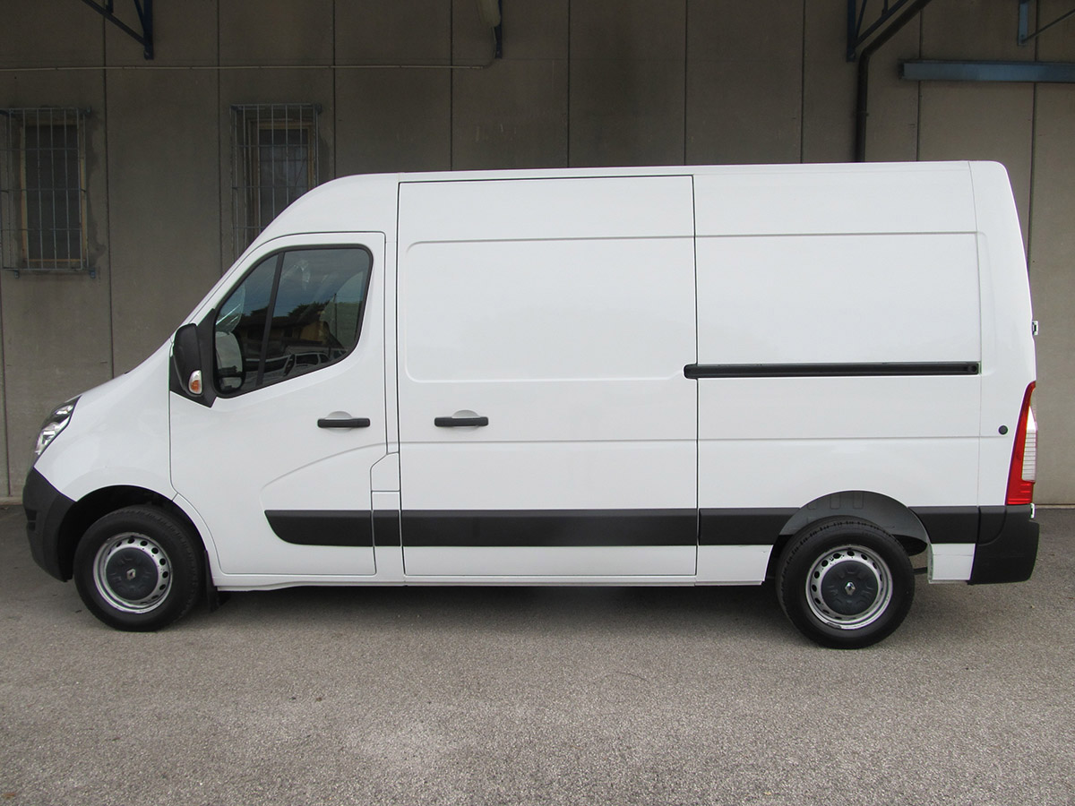 Noleggio furgoni a Pordenone - S.T.S. Autonoleggio